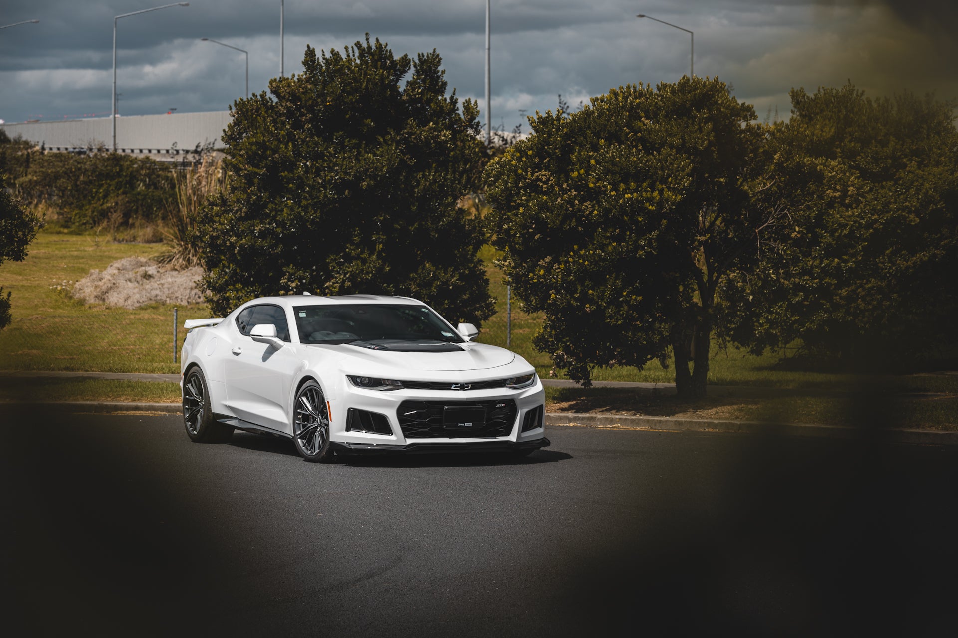 White Camaro Zl1 Wallpaper